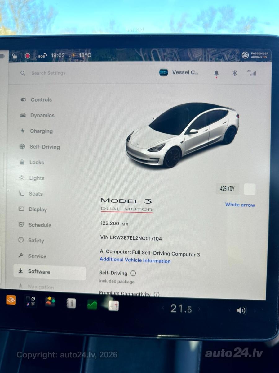 White Tesla Model 3 2022 in Tallinn, with an engine capacity of 0.00 L and mileage of 122 thousand km for 32999 €, photo 19 on AUTOMOTO.COM.LV