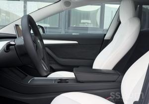 White Tesla Model 3 2022 in Riga, with an engine capacity of 0.00 L and mileage of 39 thousand km for 32400 €, photo 14 on AUTOMOTO.COM.LV