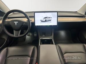 Balts Tesla Model 3 2022 Tallina, ar dzinēja tilpumu 0.00 L un nobraukumu 90 tūkst. km par 30900 €, foto 9 vietnē AUTOMOTO.COM.LV
