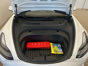 Balts Tesla Model 3 2022 Tallina, ar dzinēja tilpumu 0.00 L un nobraukumu 90 tūkst. km par 30900 €, foto 16 vietnē AUTOMOTO.COM.LV