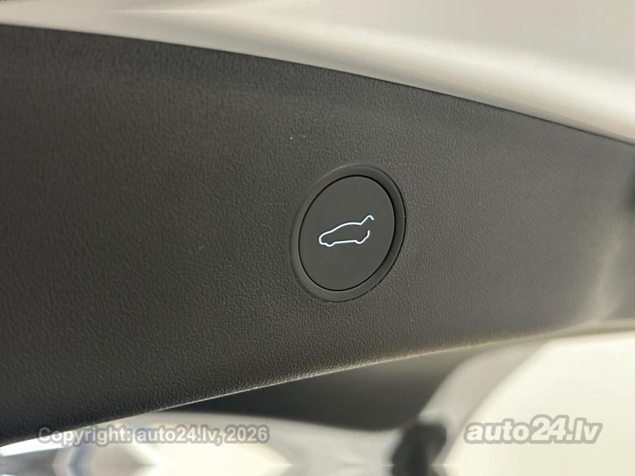 Balts Tesla Model 3 2022 Tallina, ar dzinēja tilpumu 0.00 L un nobraukumu 90 tūkst. km par 30900 €, foto 17 vietnē AUTOMOTO.COM.LV