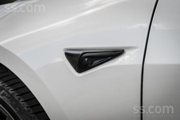 Balts Tesla Model 3 2022 Rīga, ar dzinēja tilpumu 0.00 L un nobraukumu 70 tūkst. km par 31950 €, foto 8 vietnē AUTOMOTO.COM.LV