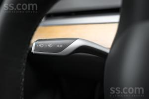 Белый Тесла Модель 3 2022 в Рига, объемом двигателя 0.00 л и пробегом 70 тыс. км за 31950 €, фото 22 на AUTOMOTO.COM.LV