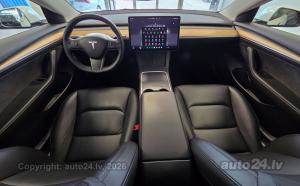 White Tesla Model 3 2022 in Tartu, with an engine capacity of 0.00 L and mileage of 125 thousand km for 29990 €, photo 7 on AUTOMOTO.COM.LV