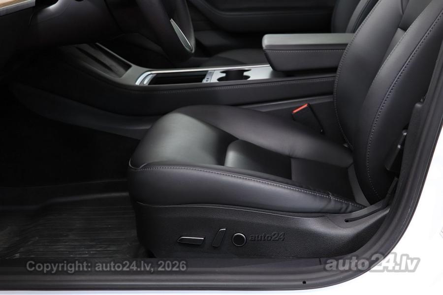 Balts Tesla Model 3 2022 Tallina, ar dzinēja tilpumu 0.00 L un nobraukumu 62 tūkst. km par 31495 €, foto 10 vietnē AUTOMOTO.COM.LV