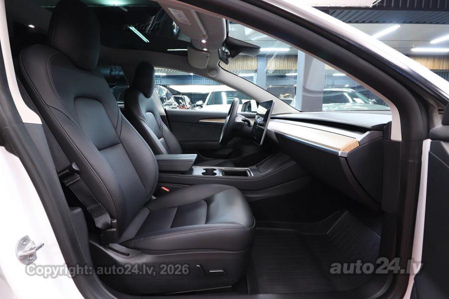 Balts Tesla Model 3 2022 Tallina, ar dzinēja tilpumu 0.00 L un nobraukumu 62 tūkst. km par 31495 €, foto 11 vietnē AUTOMOTO.COM.LV