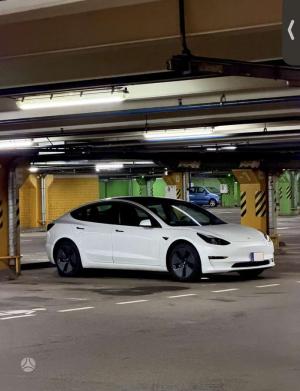 Balts Tesla Model 3 2022 Viļņa, ar dzinēja tilpumu 0.00 L un nobraukumu 88 tūkst. km par 18750 €, foto 3 vietnē AUTOMOTO.COM.LV