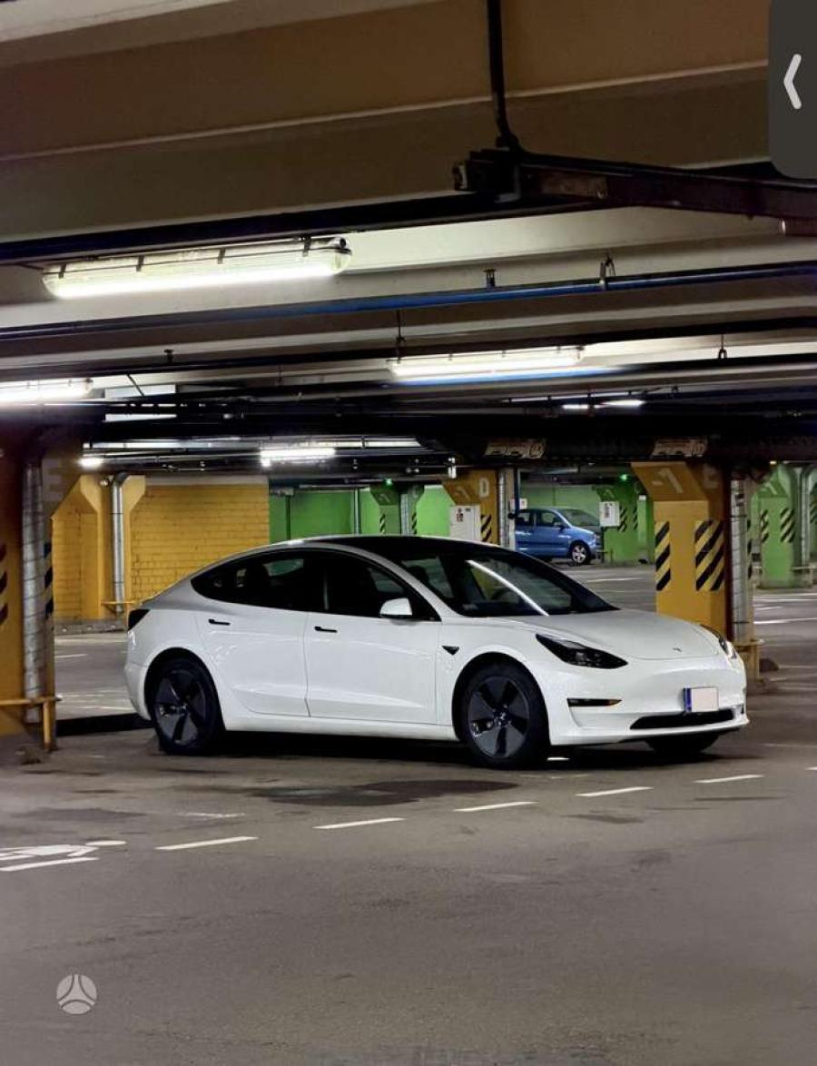 Balts Tesla Model 3 2022 Viļņa, ar dzinēja tilpumu 0.00 L un nobraukumu 88 tūkst. km par 18750 €, foto 3 vietnē AUTOMOTO.COM.LV