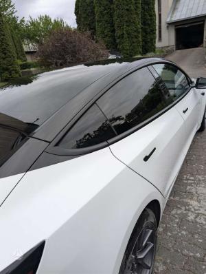 Balts Tesla Model 3 2022 Viļņa, ar dzinēja tilpumu 0.00 L un nobraukumu 85 tūkst. km par 23000 €, foto 6 vietnē AUTOMOTO.COM.LV
