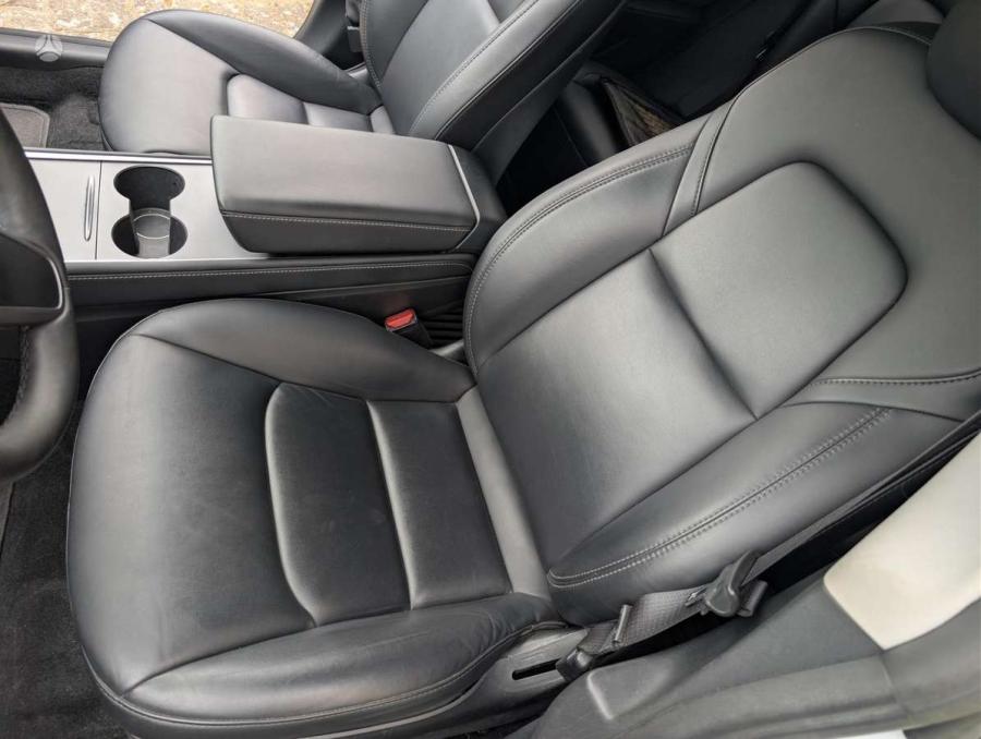 Balts Tesla Model 3 2022 Viļņa, ar dzinēja tilpumu 0.00 L un nobraukumu 85 tūkst. km par 23000 €, foto 8 vietnē AUTOMOTO.COM.LV