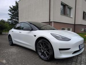 Balts Tesla Model 3 2022 Viļņa, ar dzinēja tilpumu 0.00 L un nobraukumu 85 tūkst. km par 23000 €, foto 12 vietnē AUTOMOTO.COM.LV
