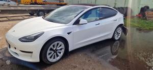 Balts Tesla Model 3 2022 Panevēža, ar dzinēja tilpumu 0.00 L un nobraukumu 46 tūkst. km par 20490 €, foto 3 vietnē AUTOMOTO.COM.LV