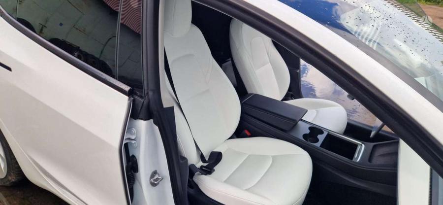 Balts Tesla Model 3 2022 Panevēža, ar dzinēja tilpumu 0.00 L un nobraukumu 46 tūkst. km par 20490 €, foto 7 vietnē AUTOMOTO.COM.LV