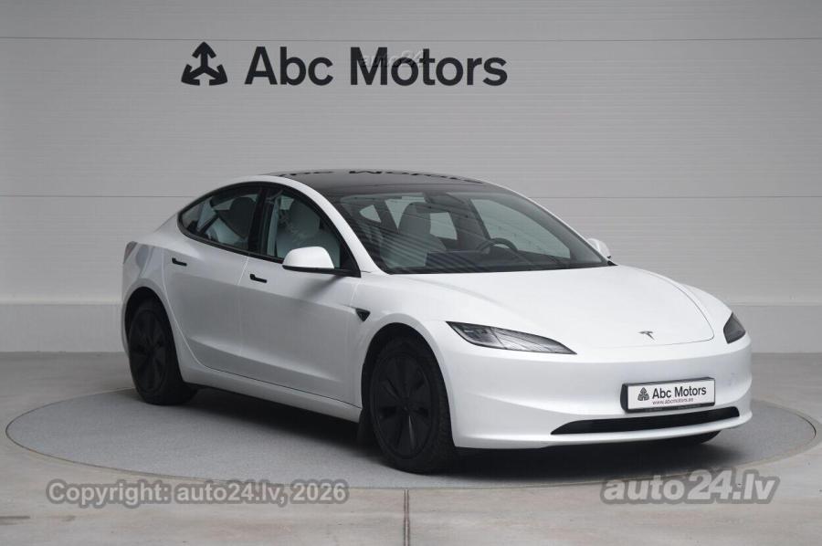 Balts Tesla Model 3 2023 Tallina, ar dzinēja tilpumu 0.00 L un nobraukumu 45 tūkst. km par 41990 €, foto 3 vietnē AUTOMOTO.COM.LV