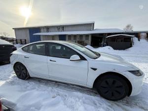 Balts Tesla Model 3 2023 Kauņa, ar dzinēja tilpumu 0.00 L un nobraukumu 68 tūkst. km par 15799 €, foto 2 vietnē AUTOMOTO.COM.LV