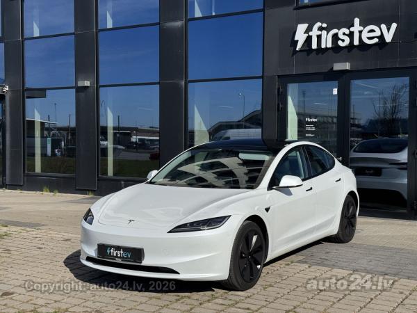 Balts Tesla Model 3 2023 Tallina, ar dzinēja tilpumu 0.00 L un nobraukumu 39 tūkst. km par 36990 €, foto 2 vietnē AUTOMOTO.COM.LV