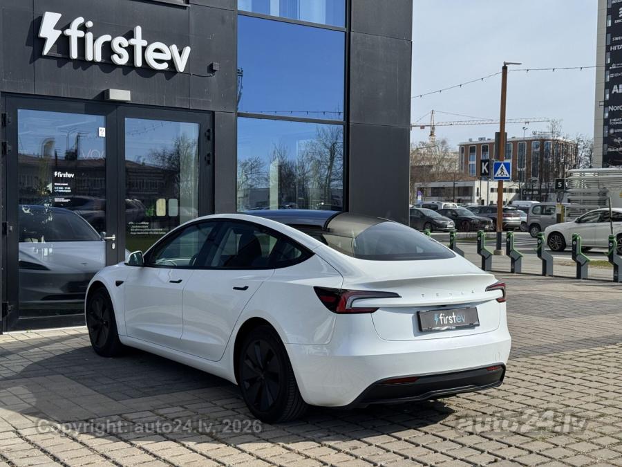 Balts Tesla Model 3 2023 Tallina, ar dzinēja tilpumu 0.00 L un nobraukumu 39 tūkst. km par 36990 €, foto 8 vietnē AUTOMOTO.COM.LV