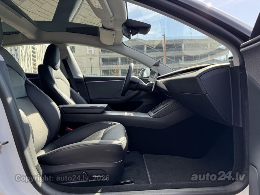 Balts Tesla Model 3 2023 Tallina, ar dzinēja tilpumu 0.00 L un nobraukumu 39 tūkst. km par 36990 €, foto 15 vietnē AUTOMOTO.COM.LV