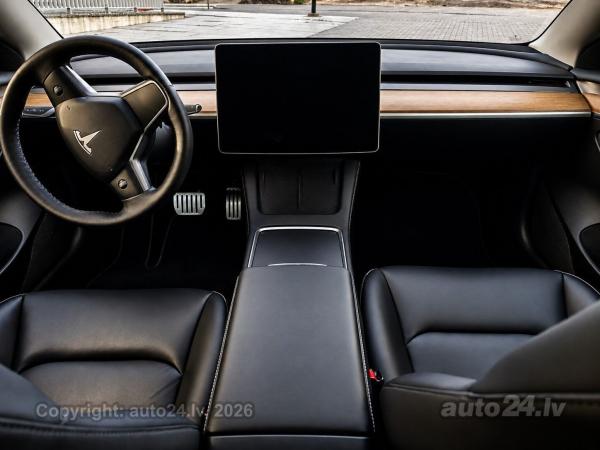 Balts Tesla Model 3 2023 Pērnava, ar dzinēja tilpumu 0.00 L un nobraukumu 50 tūkst. km par 37600 €, foto 5 vietnē AUTOMOTO.COM.LV