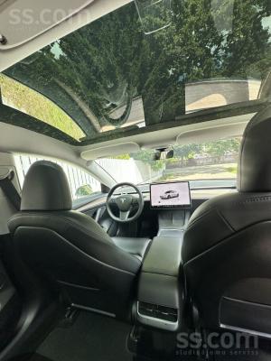 White Tesla Model 3 2023 in Jurmala, with an engine capacity of 0.00 L and mileage of 62 thousand km for 30500 €, photo 8 on AUTOMOTO.COM.LV