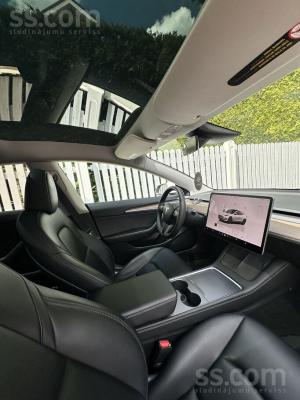 White Tesla Model 3 2023 in Jurmala, with an engine capacity of 0.00 L and mileage of 62 thousand km for 30500 €, photo 9 on AUTOMOTO.COM.LV