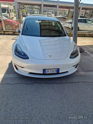 Balts Tesla Model 3 2023 Tallina, ar dzinēja tilpumu 0.00 L un nobraukumu 62 tūkst. km par 33500 €, foto 3 vietnē AUTOMOTO.COM.LV