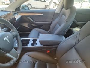 Balts Tesla Model 3 2023 Tallina, ar dzinēja tilpumu 0.00 L un nobraukumu 62 tūkst. km par 33500 €, foto 6 vietnē AUTOMOTO.COM.LV