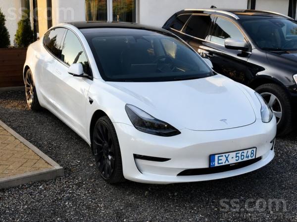 Balts Tesla Model 3 2023 Rīga, ar dzinēja tilpumu 0.00 L un nobraukumu 53 tūkst. km par 34500 €, foto 2 vietnē AUTOMOTO.COM.LV