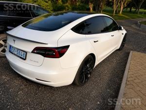Balts Tesla Model 3 2023 Rīga, ar dzinēja tilpumu 0.00 L un nobraukumu 53 tūkst. km par 34500 €, foto 5 vietnē AUTOMOTO.COM.LV