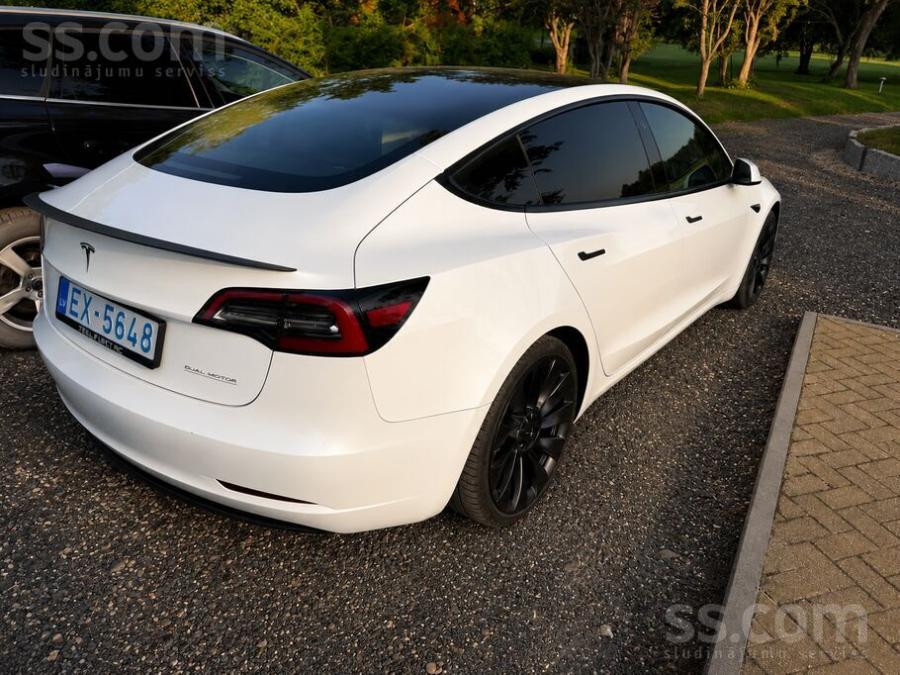 Balts Tesla Model 3 2023 Rīga, ar dzinēja tilpumu 0.00 L un nobraukumu 53 tūkst. km par 34500 €, foto 5 vietnē AUTOMOTO.COM.LV