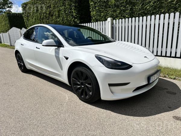 Balts Tesla Model 3 2023 Jūrmala, ar dzinēja tilpumu 0.00 L un nobraukumu 37 tūkst. km par 30500 €, foto 4 vietnē AUTOMOTO.COM.LV