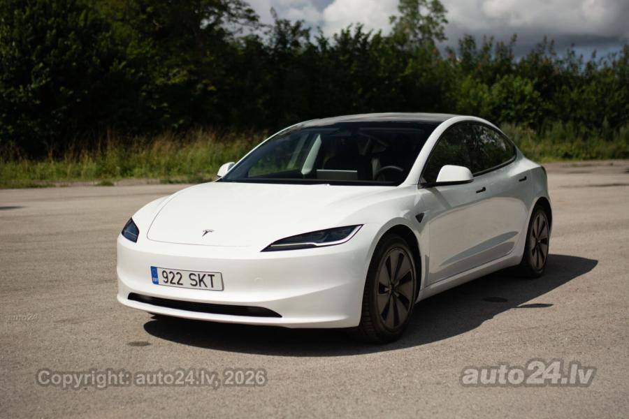 White Tesla Model 3 2023 in Parnu, with an engine capacity of 0.00 L and mileage of 82 thousand km for 35990 €, photo 1 on AUTOMOTO.COM.LV