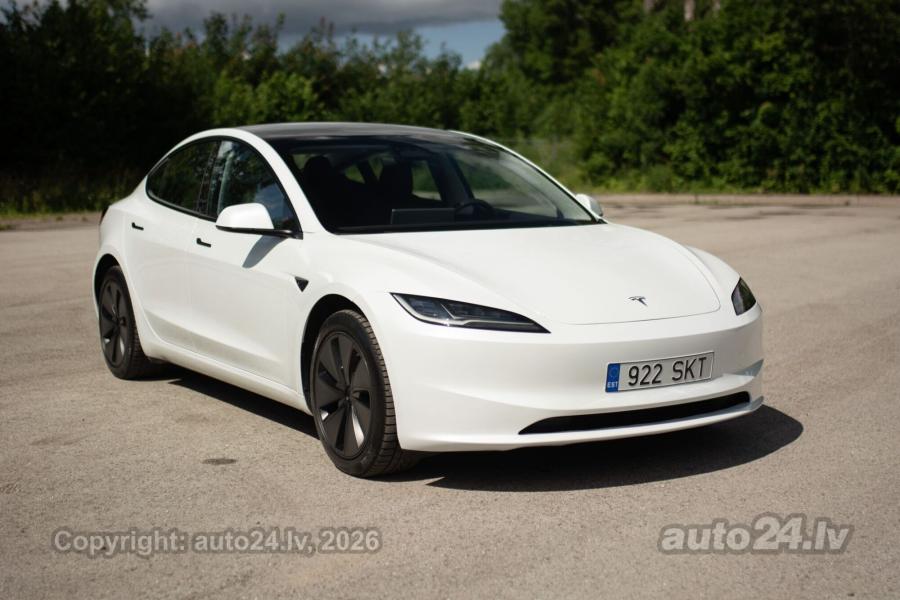 White Tesla Model 3 2023 in Parnu, with an engine capacity of 0.00 L and mileage of 82 thousand km for 35990 €, photo 4 on AUTOMOTO.COM.LV