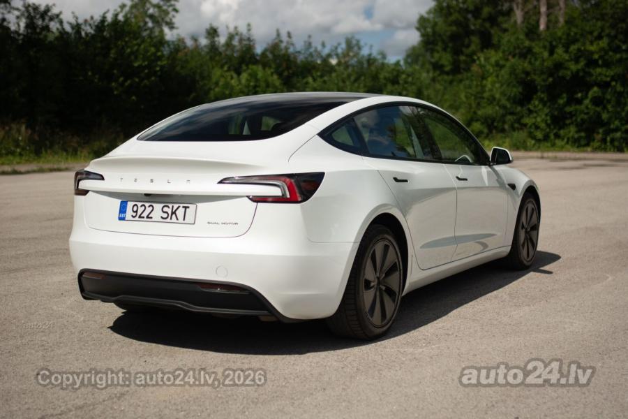 White Tesla Model 3 2023 in Parnu, with an engine capacity of 0.00 L and mileage of 82 thousand km for 35990 €, photo 5 on AUTOMOTO.COM.LV