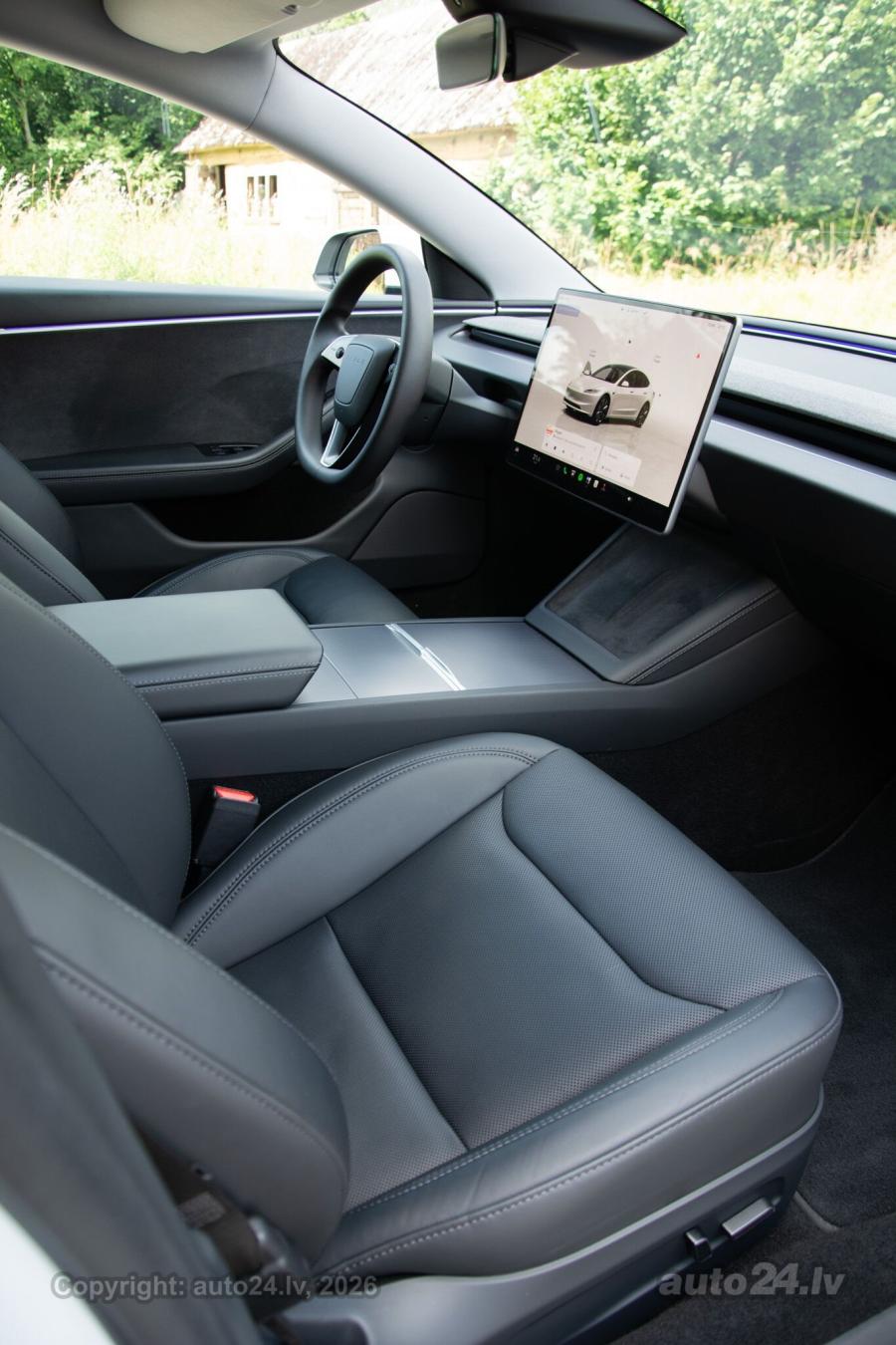 White Tesla Model 3 2023 in Parnu, with an engine capacity of 0.00 L and mileage of 82 thousand km for 35990 €, photo 11 on AUTOMOTO.COM.LV
