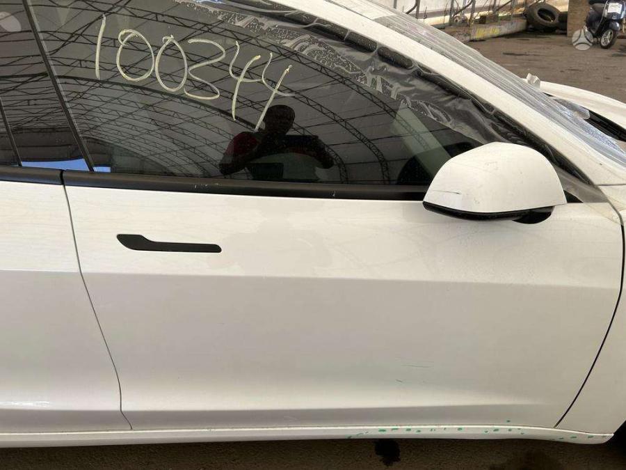 Белый Тесла Модель 3 2023 в Каунас, объемом двигателя 0.00 л и пробегом 92 тыс. км за 22500 €, фото 30 на AUTOMOTO.COM.LV