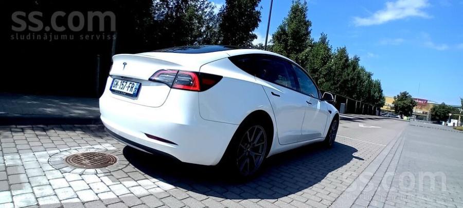Balts Tesla Model 3 2023 Ventspils, ar dzinēja tilpumu 0.00 L un nobraukumu 88 tūkst. km par 22000 €, foto 5 vietnē AUTOMOTO.COM.LV