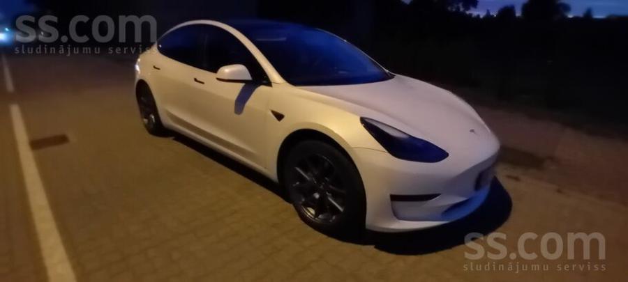Balts Tesla Model 3 2023 Ventspils, ar dzinēja tilpumu 0.00 L un nobraukumu 88 tūkst. km par 22000 €, foto 8 vietnē AUTOMOTO.COM.LV