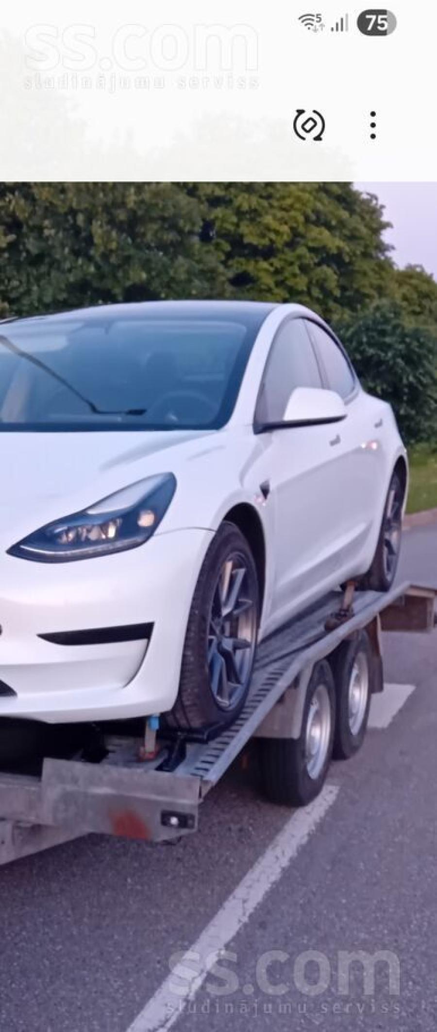 Balts Tesla Model 3 2023 Ventspils, ar dzinēja tilpumu 0.00 L un nobraukumu 88 tūkst. km par 22000 €, foto 27 vietnē AUTOMOTO.COM.LV