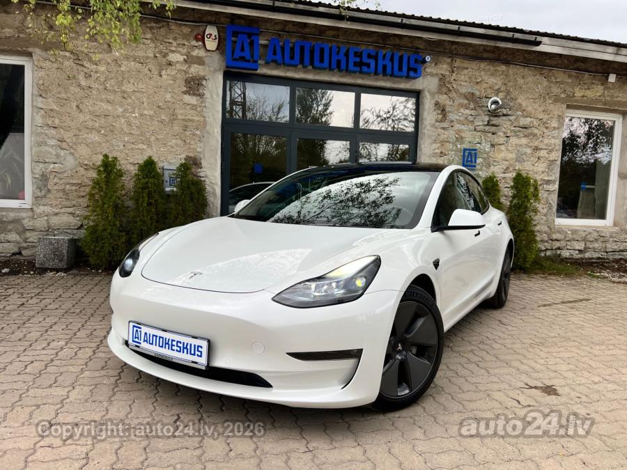Balts Tesla Model 3 2023 Tallina, ar dzinēja tilpumu 0.00 L un nobraukumu 38 tūkst. km par 34990 €, foto 1 vietnē AUTOMOTO.COM.LV