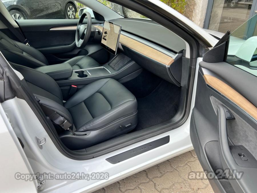 Balts Tesla Model 3 2023 Tallina, ar dzinēja tilpumu 0.00 L un nobraukumu 38 tūkst. km par 34990 €, foto 8 vietnē AUTOMOTO.COM.LV