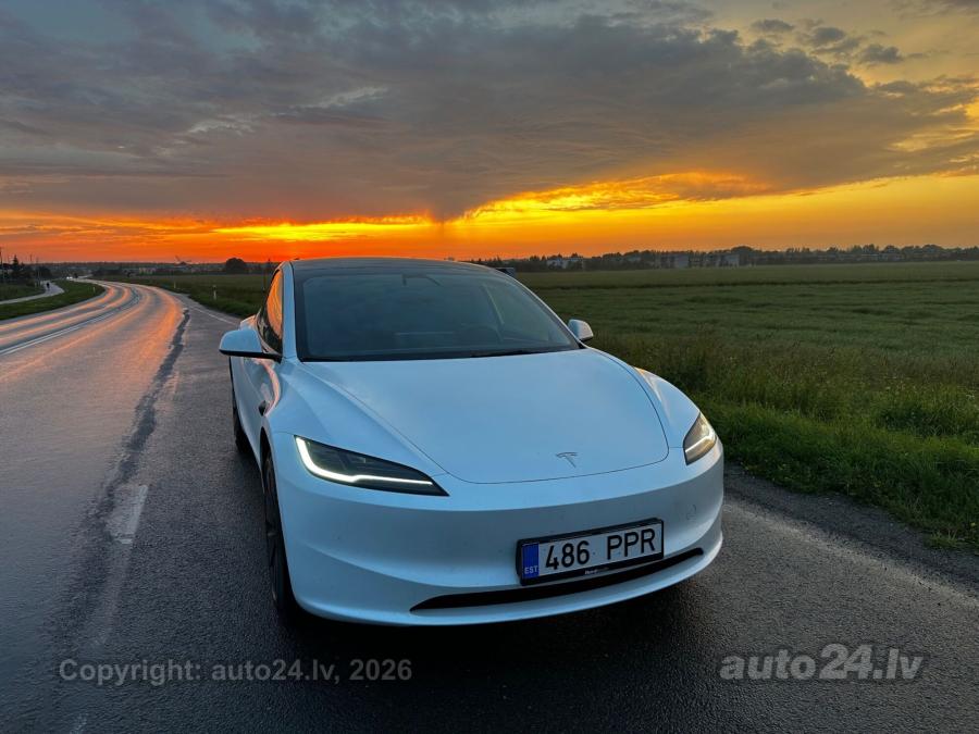 White Tesla Model 3 2023 in Tallinn, with an engine capacity of 0.00 L and mileage of 45 thousand km for 37999 €, photo 1 on AUTOMOTO.COM.LV