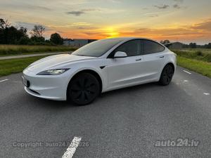 White Tesla Model 3 2023 in Tallinn, with an engine capacity of 0.00 L and mileage of 45 thousand km for 37999 €, photo 8 on AUTOMOTO.COM.LV