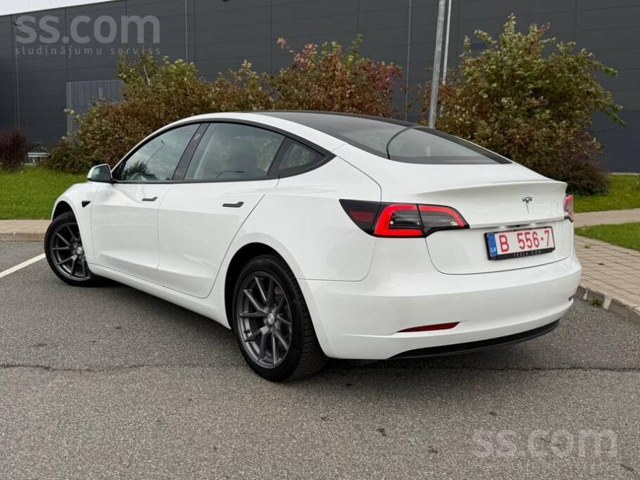 Balts Tesla Model 3 2023 Rīga, ar dzinēja tilpumu 0.00 L un nobraukumu 45 tūkst. km par 27990 €, foto 7 vietnē AUTOMOTO.COM.LV