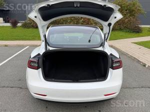 Balts Tesla Model 3 2023 Rīga, ar dzinēja tilpumu 0.00 L un nobraukumu 45 tūkst. km par 27990 €, foto 8 vietnē AUTOMOTO.COM.LV