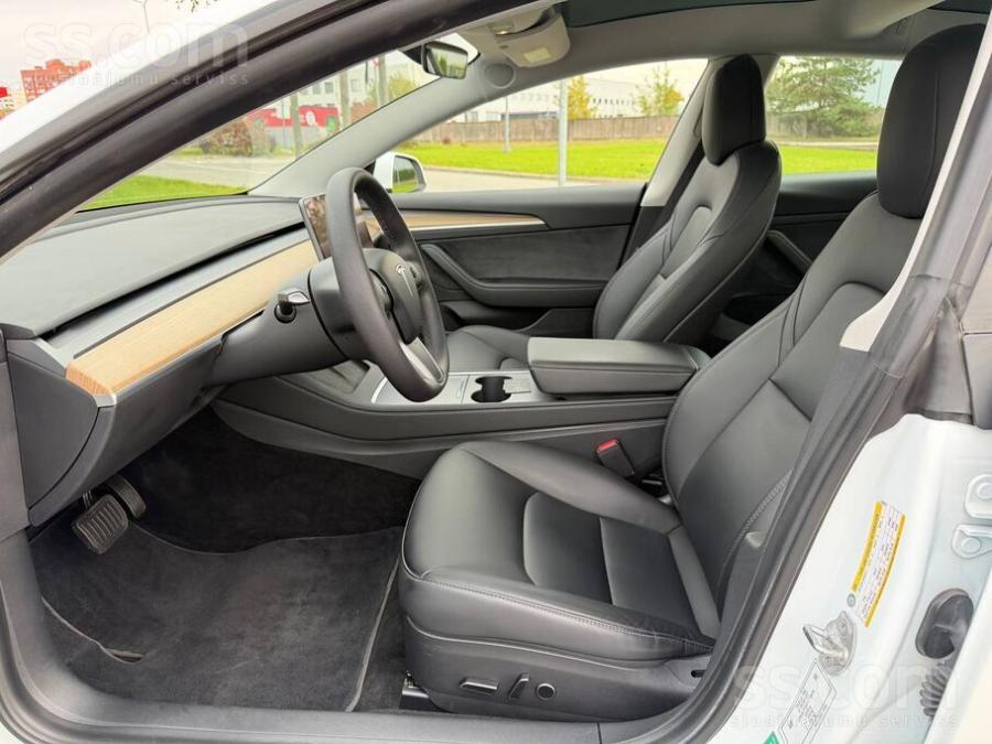 Balts Tesla Model 3 2023 Rīga, ar dzinēja tilpumu 0.00 L un nobraukumu 45 tūkst. km par 27990 €, foto 11 vietnē AUTOMOTO.COM.LV