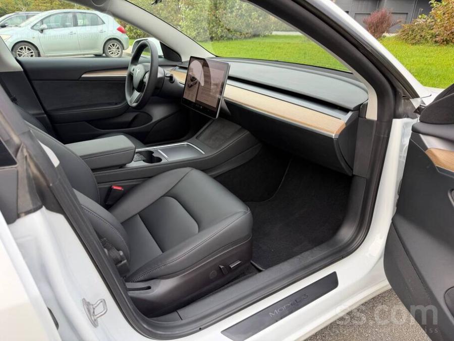 Balts Tesla Model 3 2023 Rīga, ar dzinēja tilpumu 0.00 L un nobraukumu 45 tūkst. km par 27990 €, foto 14 vietnē AUTOMOTO.COM.LV