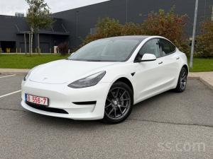 Balts Tesla Model 3 2023 Rīga, ar dzinēja tilpumu 0.00 L un nobraukumu 45 tūkst. km par 27990 €, foto  vietnē AUTOMOTO.COM.LV