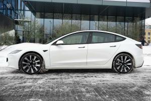 Balts Tesla Model 3 2024 Viļņa, ar dzinēja tilpumu 0.00 L un nobraukumu 65 tūkst. km par 37900 €, foto 7 vietnē AUTOMOTO.COM.LV