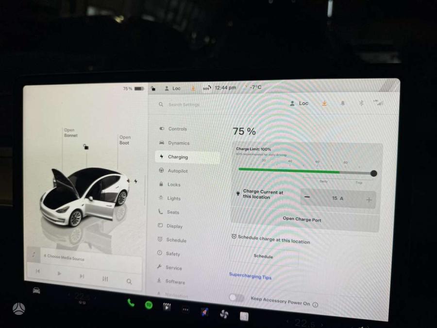 White Tesla Model 3 2024 in Kaunas, with an engine capacity of 0.00 L and mileage of 33 thousand km for 16800 €, photo 13 on AUTOMOTO.COM.LV